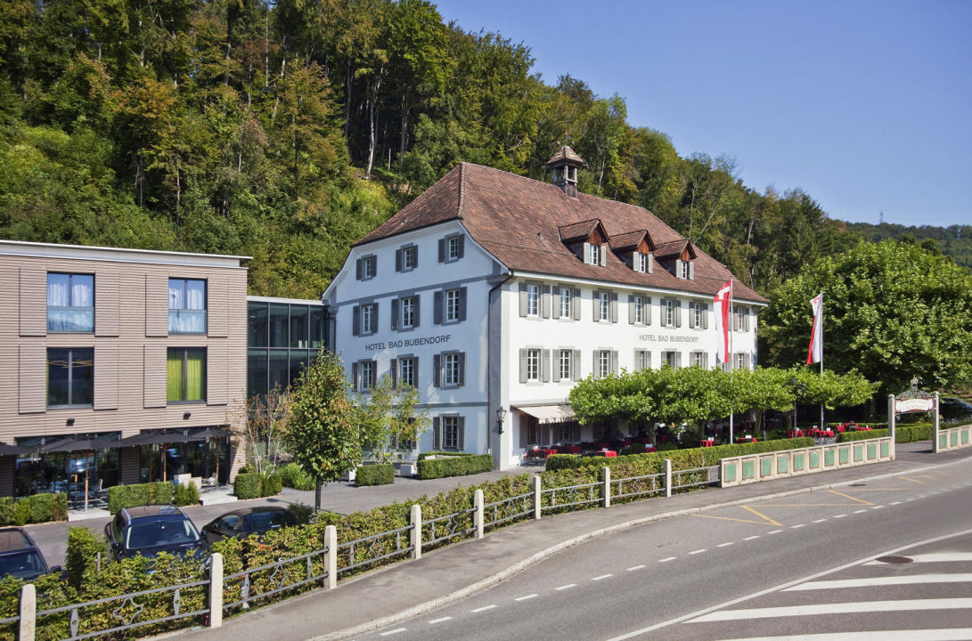 "Aussenansicht Sommer" Hotel Bad Bubendorf (Bubendorf) • HolidayCheck ...