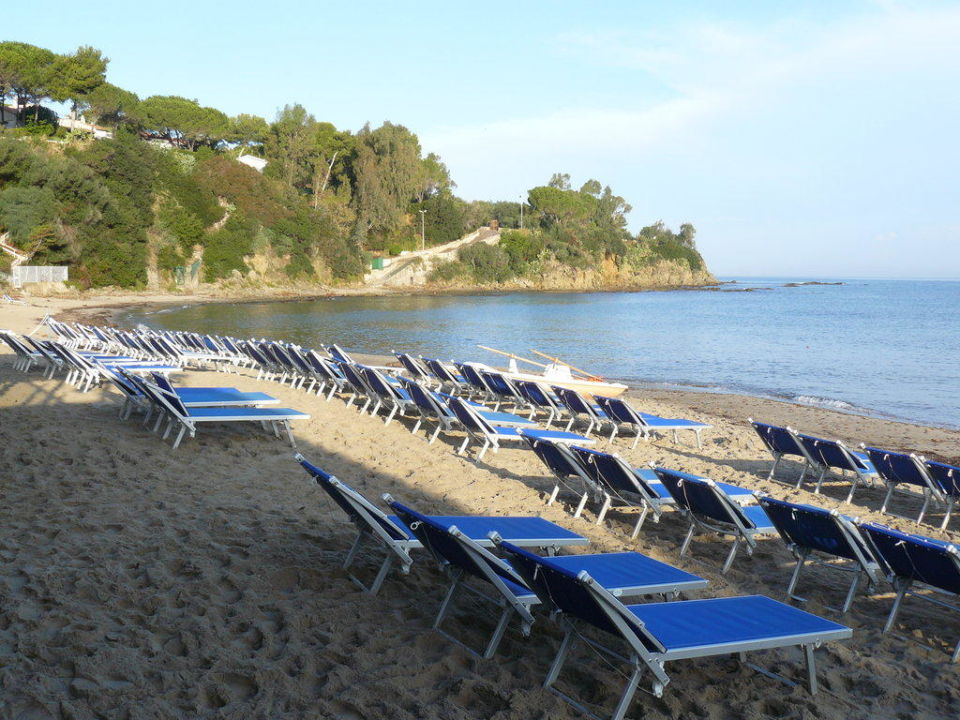"Morgenstimmung am Strand" Hapimag Resort Cefalù (Mazzaforno ...