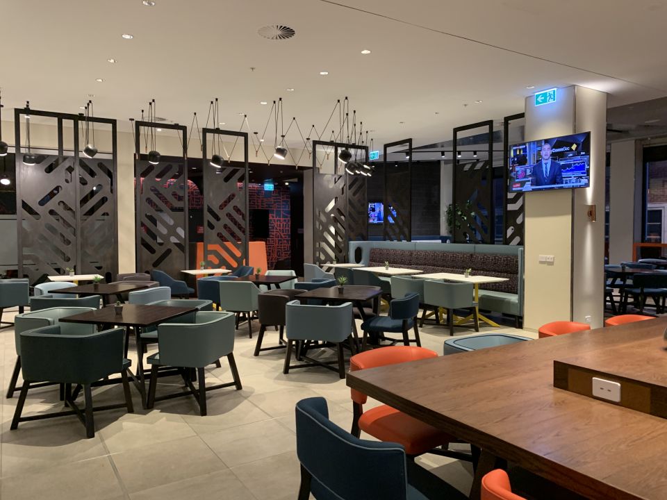 "Gastro" Holiday Inn Express Adelaide City Centre (Adelaide ...