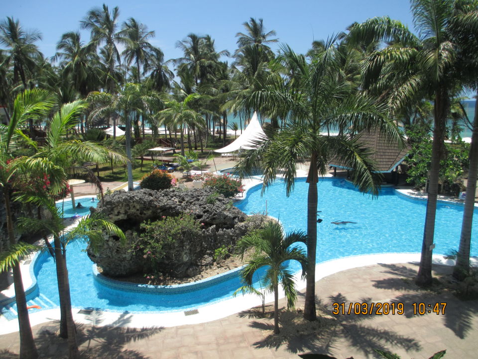"Pool" Diani Reef Beach Resort & Spa (Diani Beach) • HolidayCheck ...