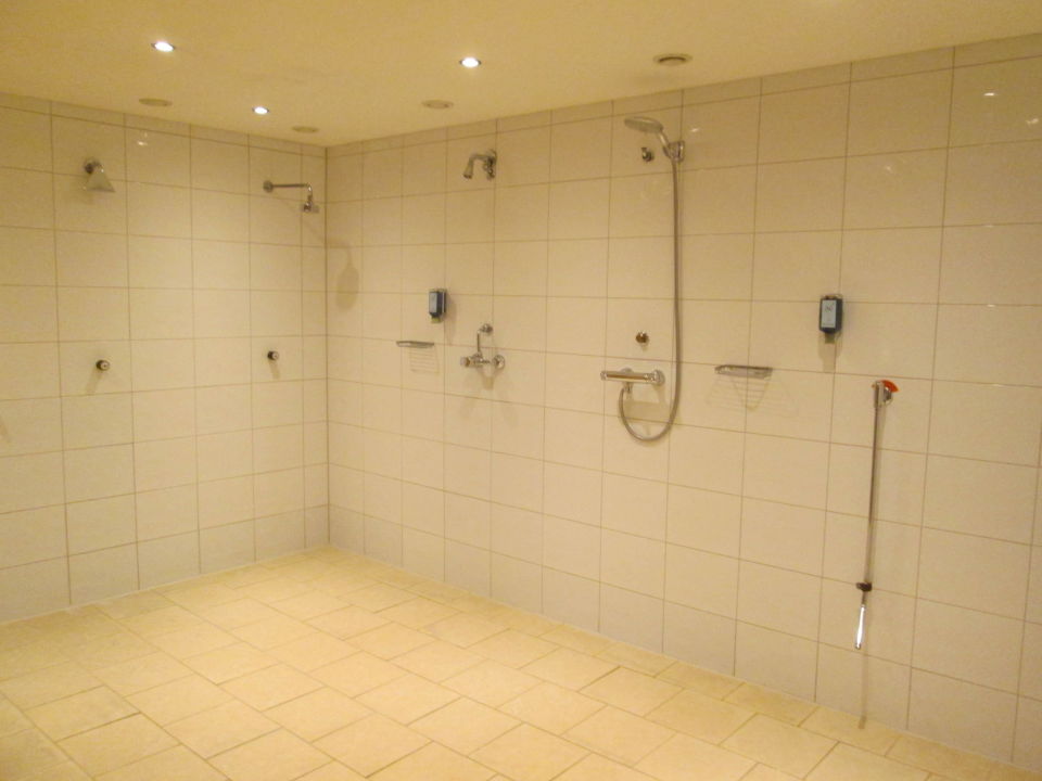 "Duschen in Sauna/Fitnessbereich" Hotel Novotel Frankfurt City ...
