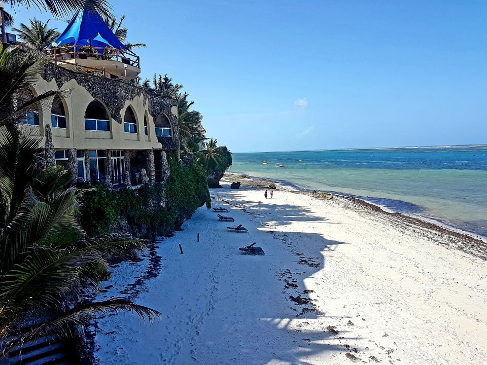"Strand" Bahari Beach Hotel (Mombasa) • HolidayCheck (Provinz Coast ...