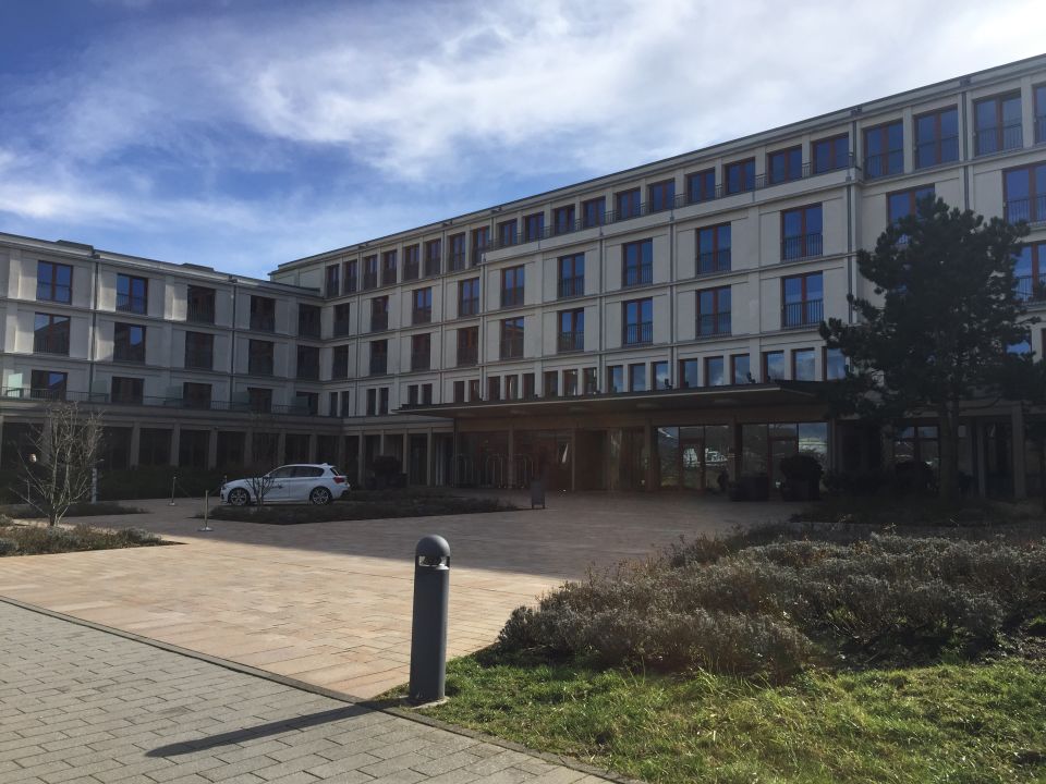 "Außenansicht" A-ROSA Sylt Resort (List auf Sylt) • HolidayCheck ...