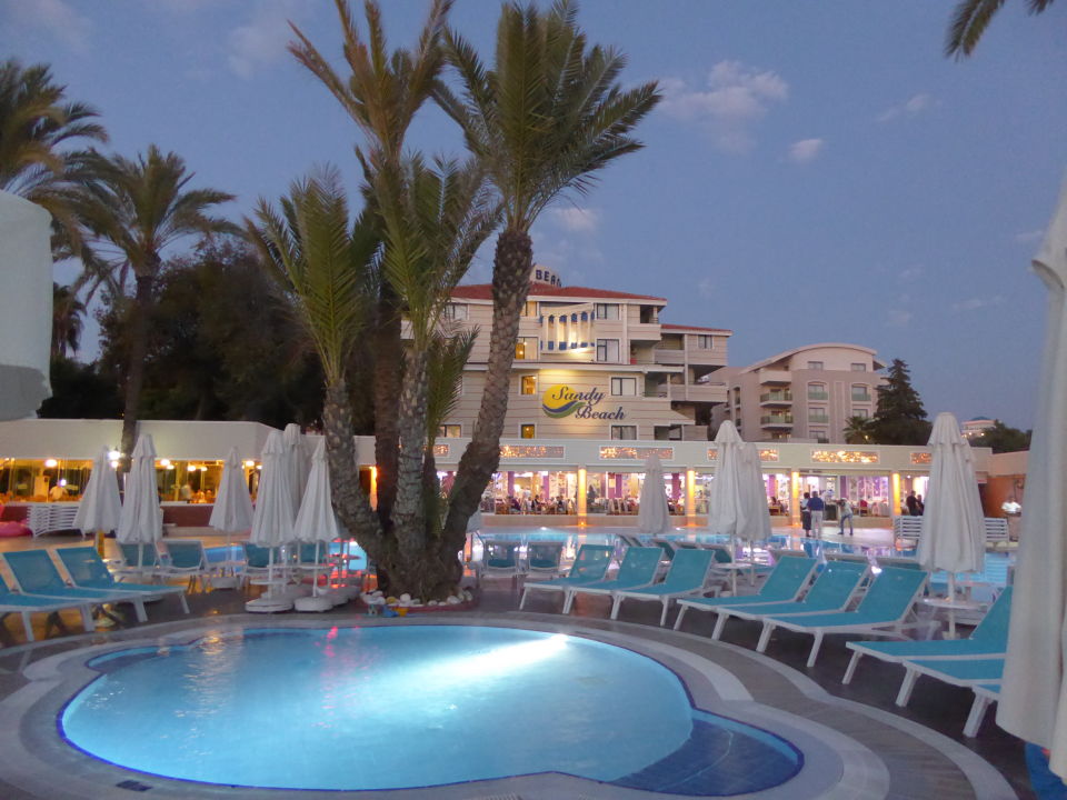 "Außenansicht" Hotel Sandy Beach (Side) • HolidayCheck (Türkische ...