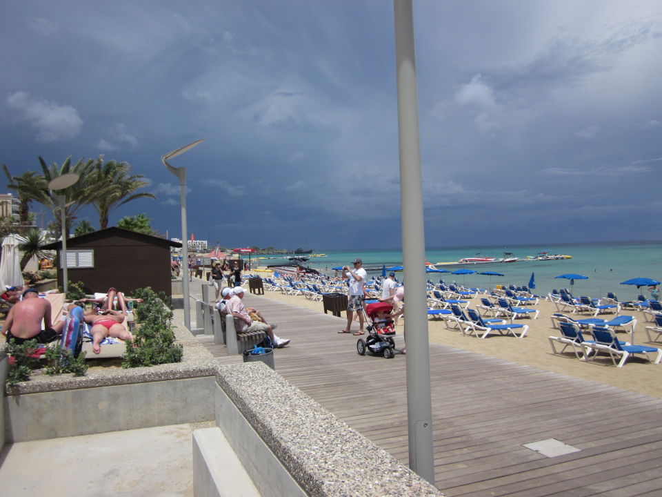 "Strandpromenade toll zum laufen" Hotel Sunrise Beach (Protaras ...