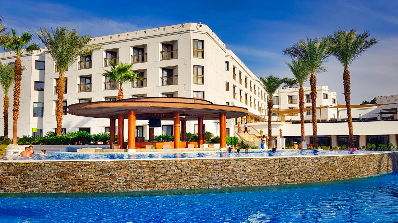 "Pool" Hilton Luxor Resort & Spa (Luxor) • HolidayCheck (Sonstiges ...