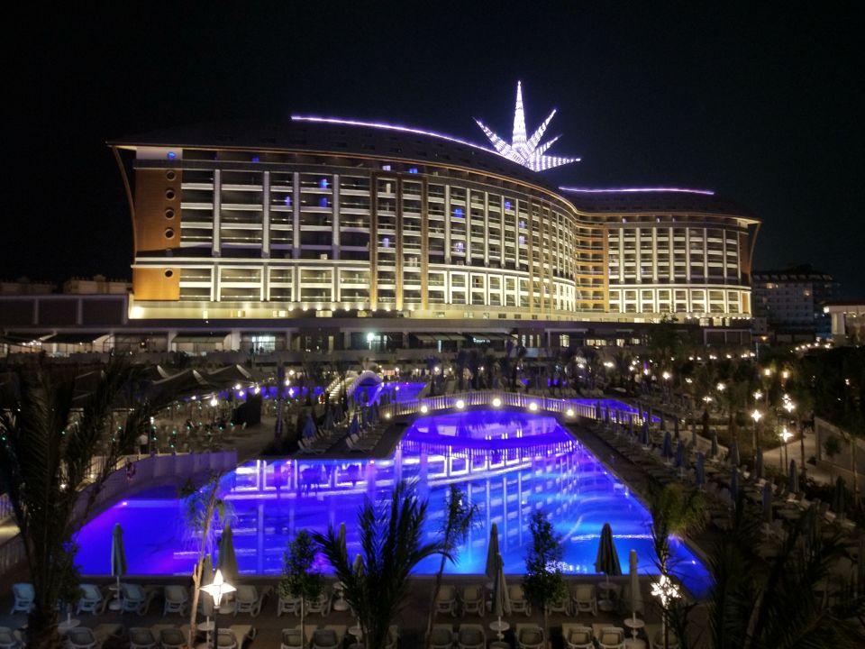 "Außenansicht" Royal Seginus (Lara) • HolidayCheck (Türkische Riviera ...