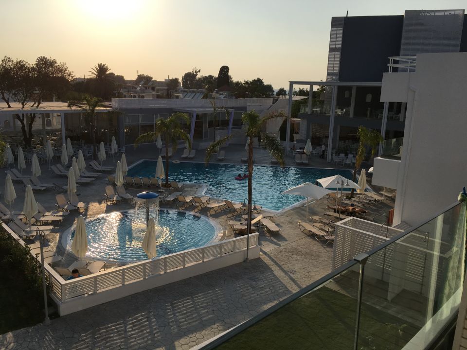 "Pool" Oceanis Park Hotel (Ixia) • HolidayCheck (Rhodos | Griechenland)