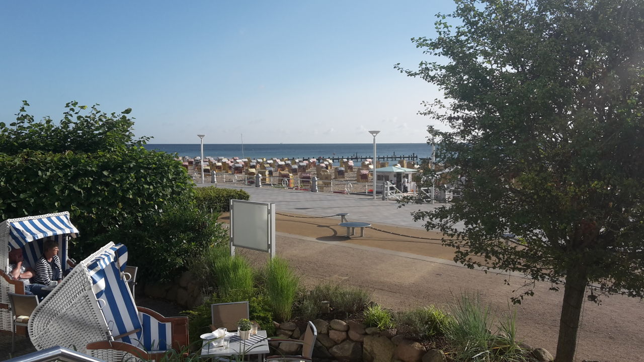 "Ausblick" Hotel Strandschlösschen (Travemünde) • HolidayCheck ...