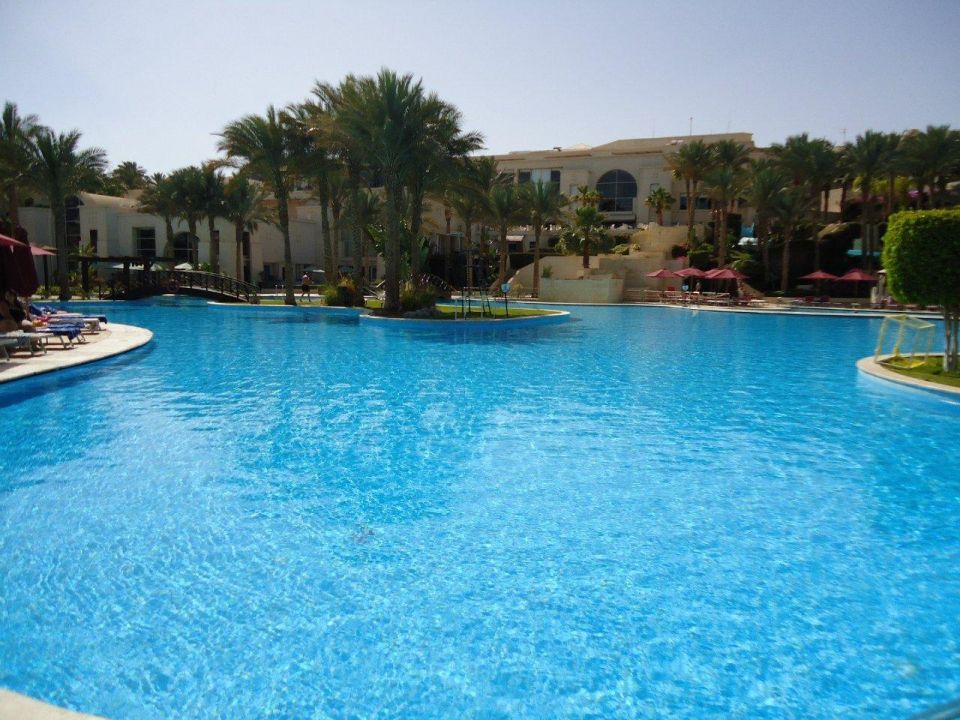 "Hotel Grand Rotana Resort & Spa" Grand Rotana Resort & Spa (Shark Bay ...