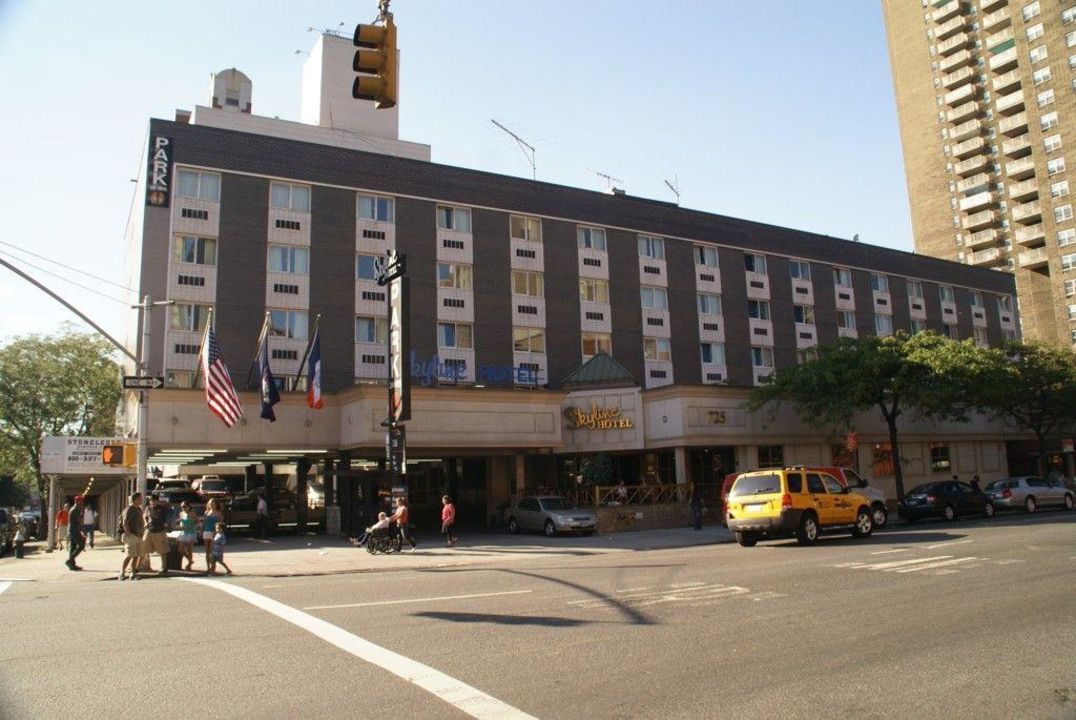 "Das Hotel" The Skyline Hotel New York (New York - Manhattan ...