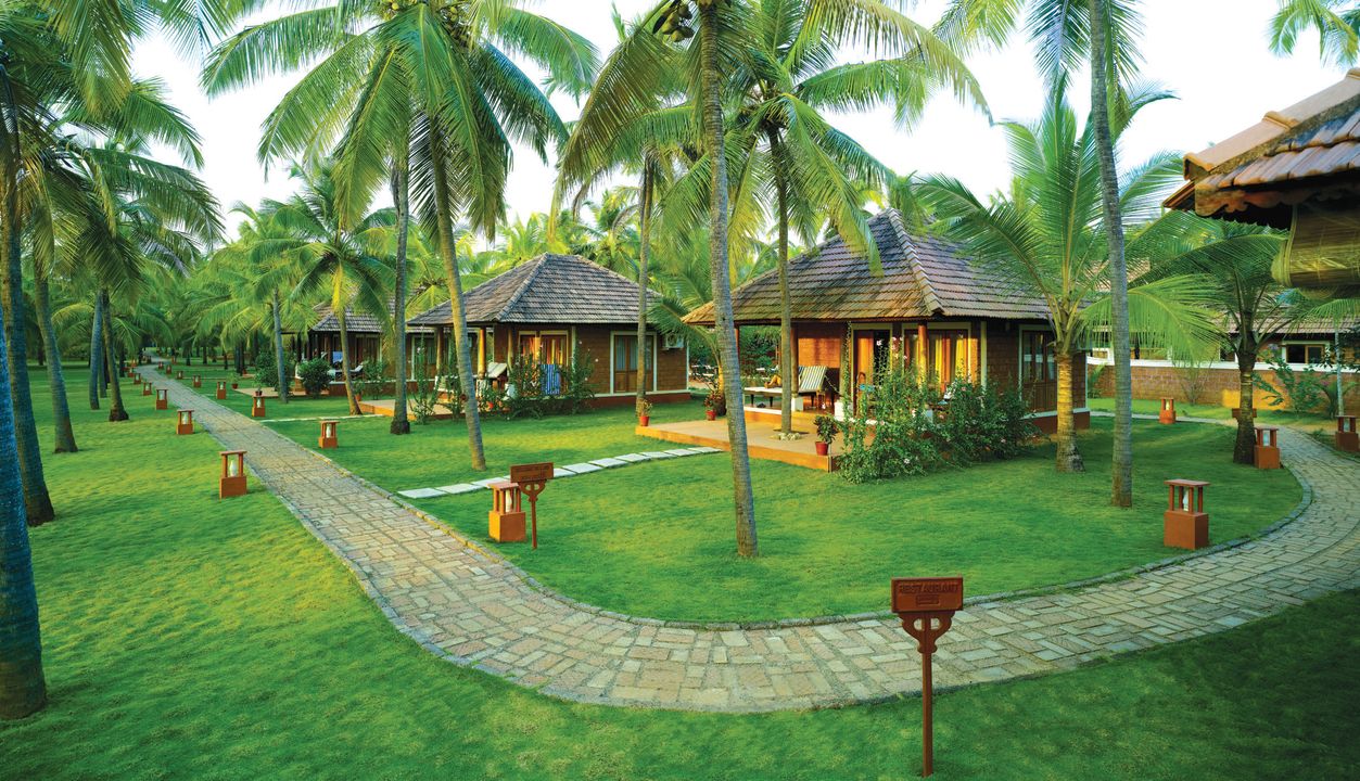 "Außenansicht" Nattika Beach Ayurveda Resort (Thrissur) • HolidayCheck ...