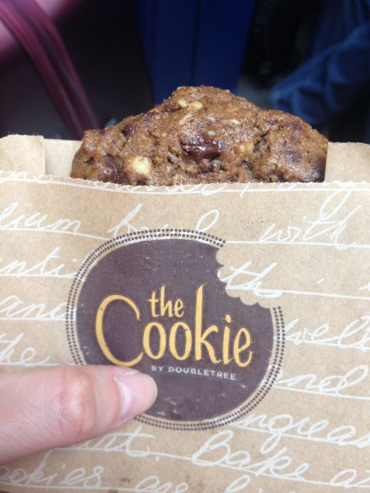 "Doubletree Cookie" DoubleTree by Hilton Hotel London - Tower of London ...