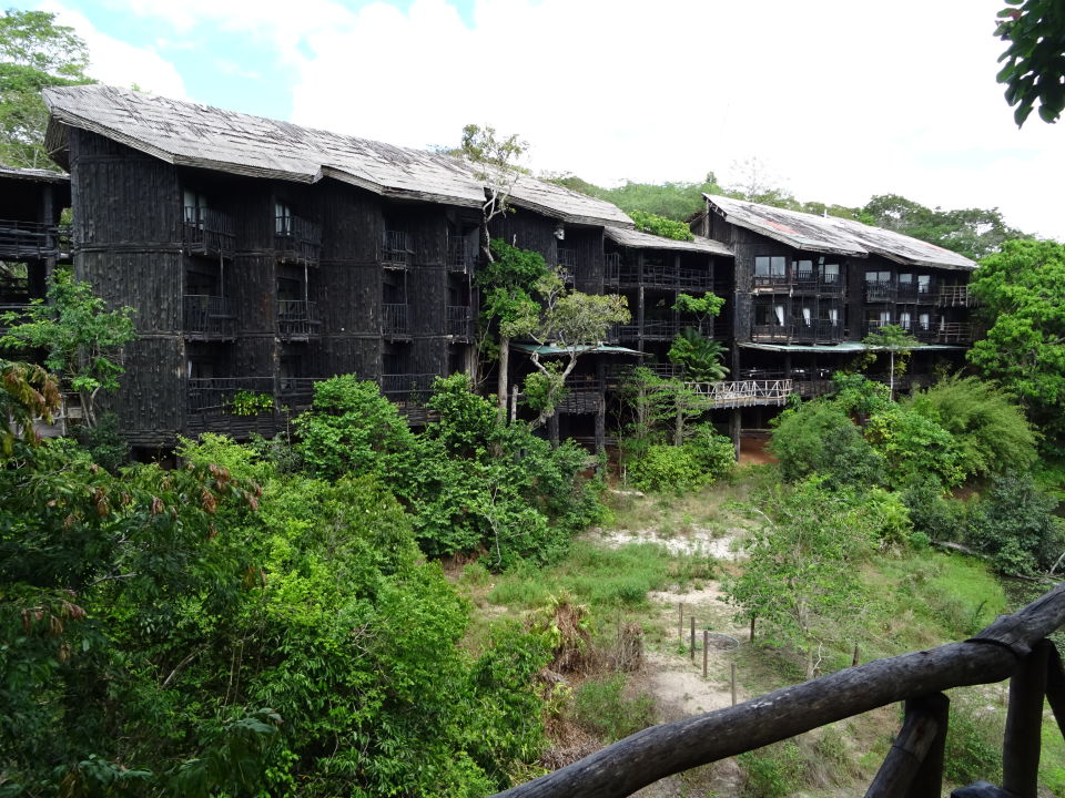 "Außenansicht" Shimba Hills Lodge (Kwale) • HolidayCheck (Provinz Coast ...