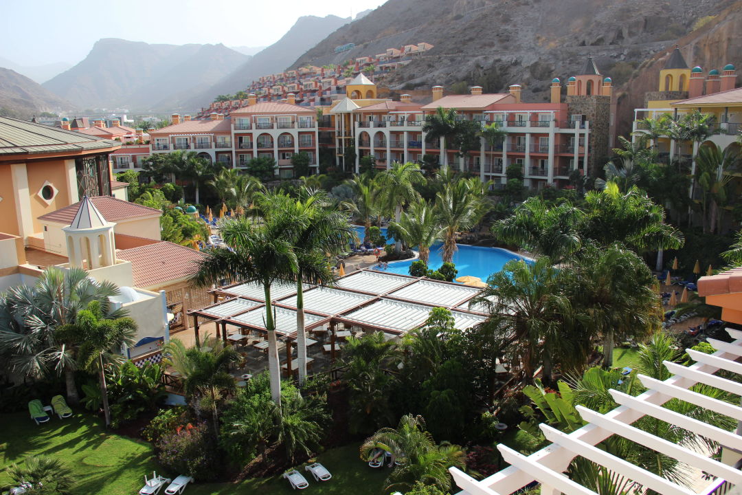 "Pool 1 und Außenanlage" Hotel Cordial Mogán Playa (Puerto de Mogán ...