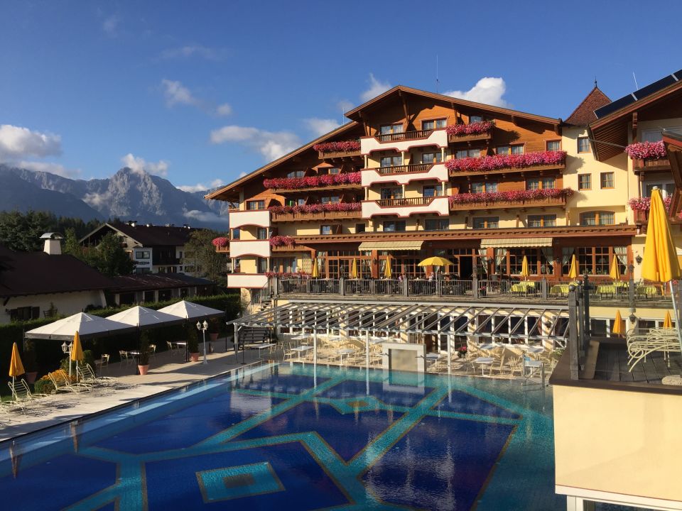 "Außenansicht" Alpenpark Resort (Seefeld) • HolidayCheck (Tirol ...