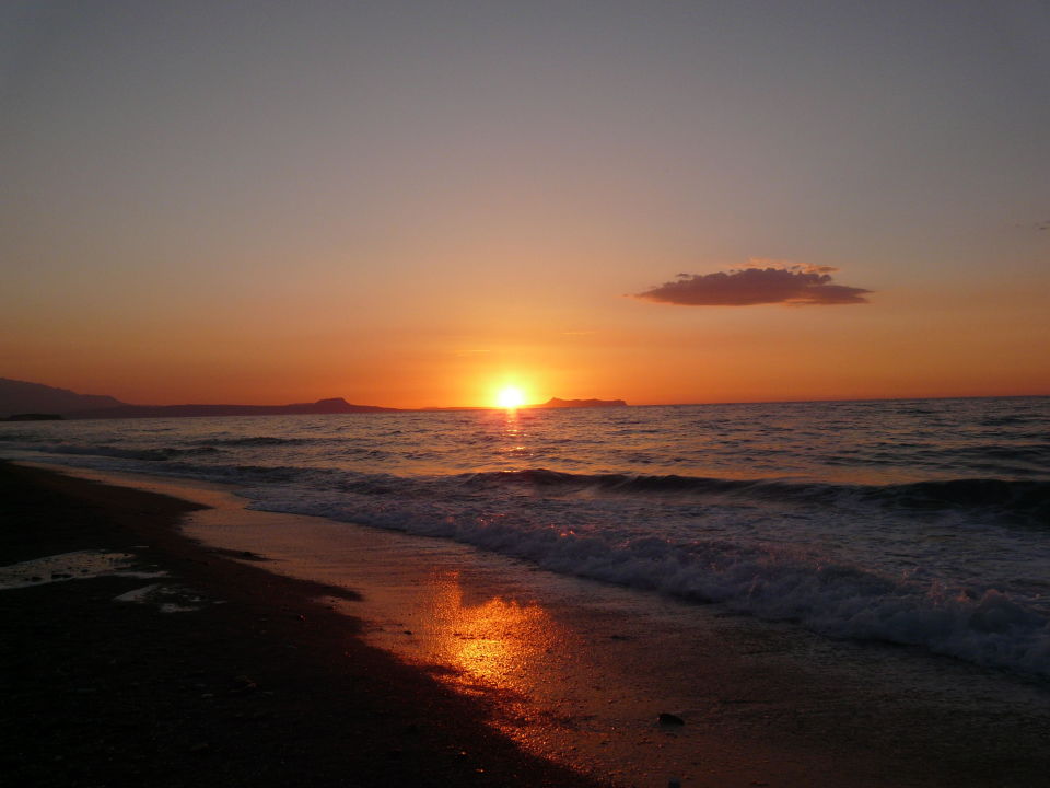 "Abends am Strand" Golden Beach Rethymnon (Adelianos Kampos ...