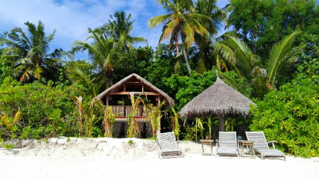 "Strand" Makunudu Island (Gaafaru) • HolidayCheck (Kaafu Atoll | Malediven)