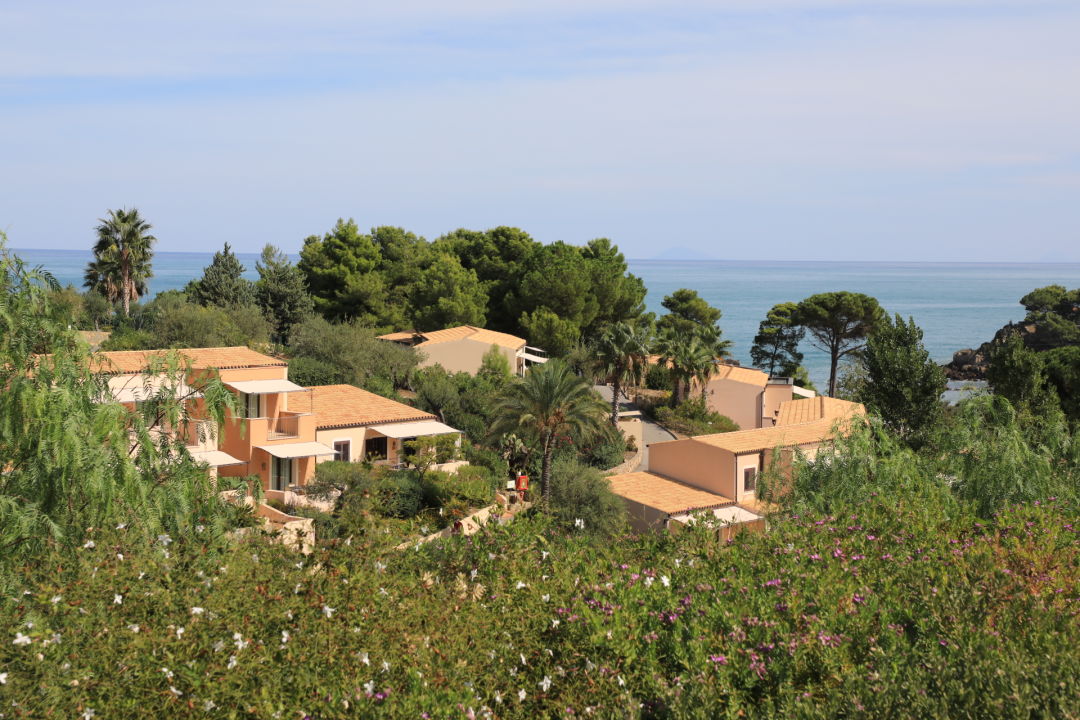 "Außenansicht" Hapimag Resort Cefalù (Mazzaforno) • HolidayCheck ...