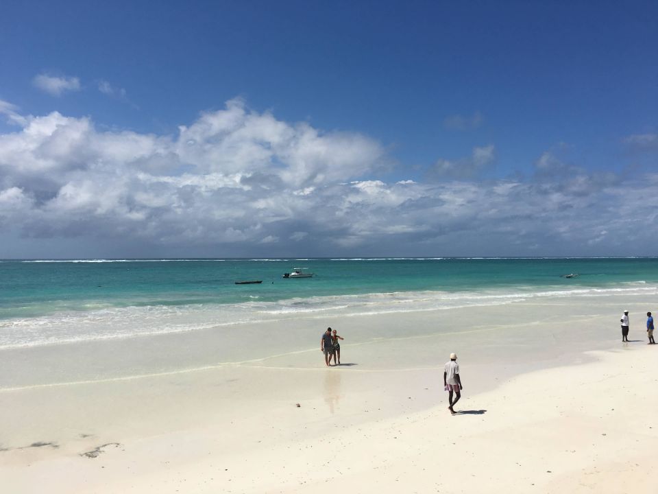 "Diani Beach" Diani Sea Resort (Diani Beach) • HolidayCheck (Provinz ...