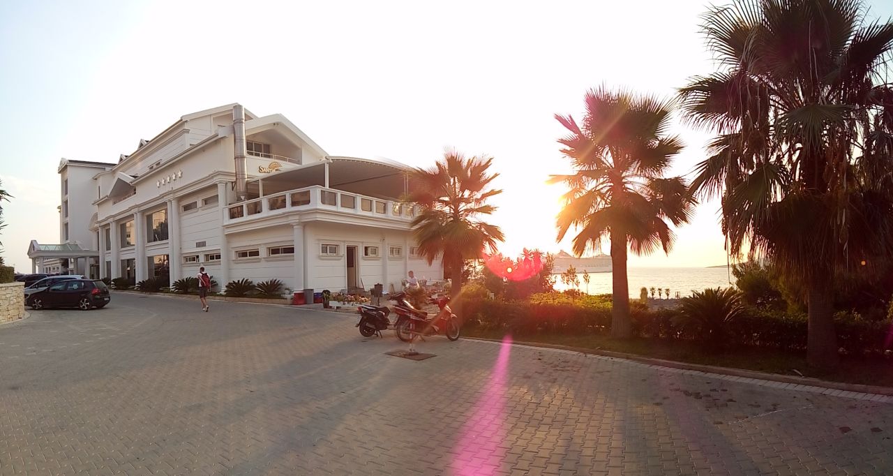 "Außenansicht" Santa Quaranta Premium Resort (Saranda) • HolidayCheck ...