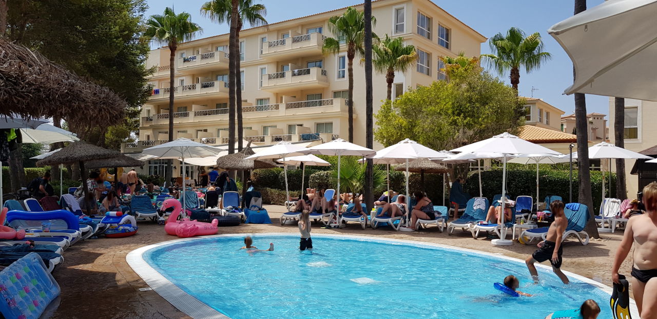 "Pool" Hotel HM Mar Blau (Sa Coma) • HolidayCheck (Mallorca | Spanien)