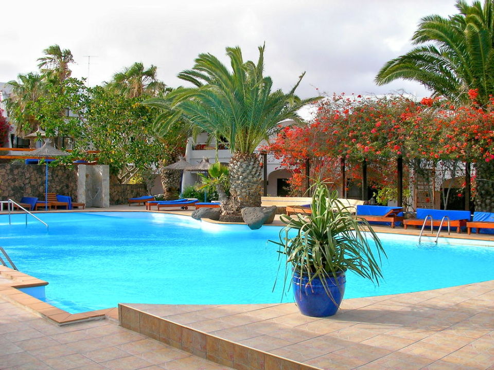 Bild "Pool" zu Monte Marina Naturist Resort in Playa de Esquinzo