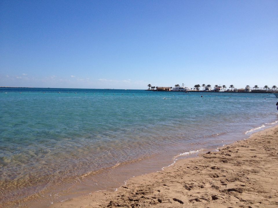 "Strand am Hotel" Steigenberger ALDAU Beach Hotel (Hurghada ...