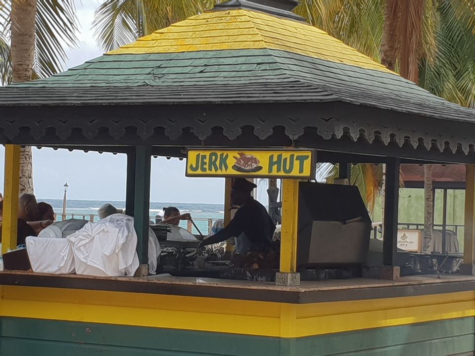 "Bar" Hotel Riu Ocho Rios (Saint Ann's Bay) • HolidayCheck (Middlesex ...