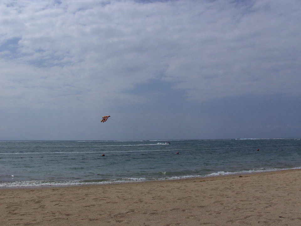 "Wassersport "Flying Fish"" Conrad Bali (Nusa Dua) • HolidayCheck (Bali ...