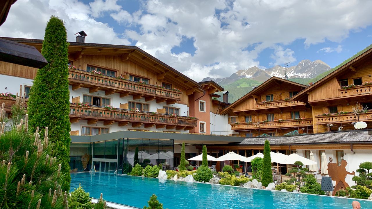 "Pool" Hotel Quelle Nature Spa Resort (Gsies) • HolidayCheck (Südtirol ...