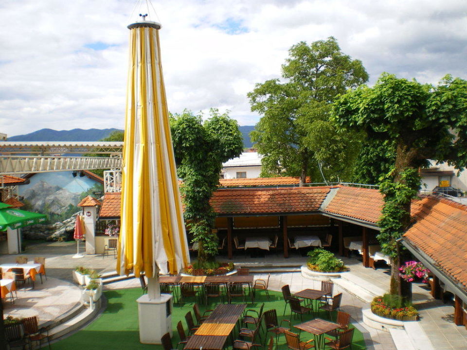 "Innenhofimpressionen" Gasthaus Avsenik (Begunje) • HolidayCheck ...