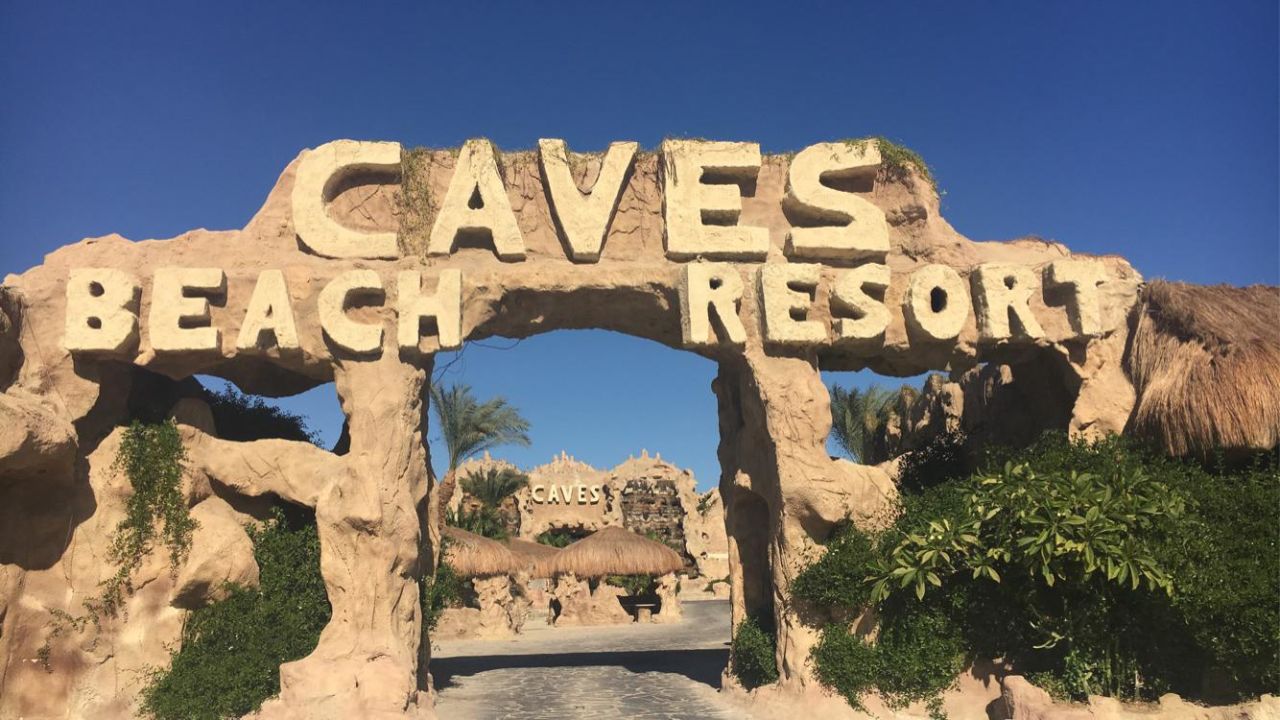 "Außenansicht" Hotel Caves Beach Resort (Hurghada) • HolidayCheck ...