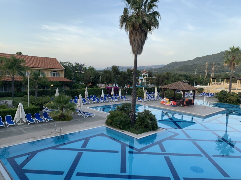 "Pool" TUI MAGIC LIFE Calabria (Pizzo Calabro) • HolidayCheck ...