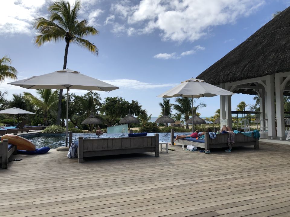 "Pool" Radisson Blu Azuri Resort & Spa (Roches Noires) • HolidayCheck ...