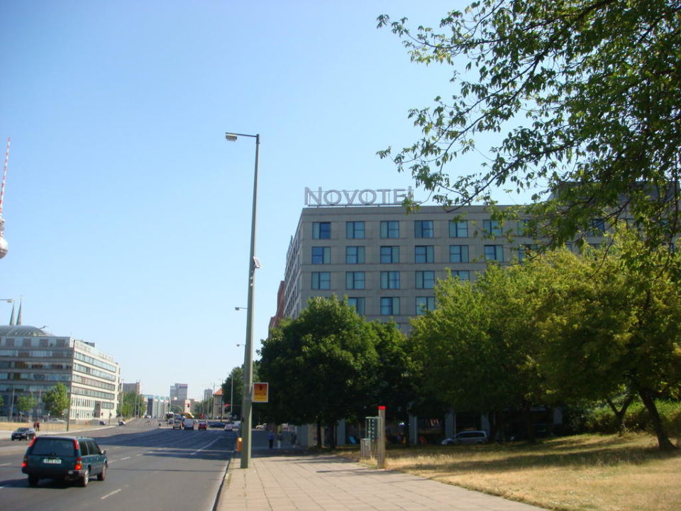 "Außenansicht" Novotel Berlin Mitte (Berlin-Mitte) • HolidayCheck ...