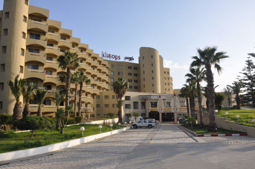 "Entrée principale de l'hôtel " Hotel Kheops / Kheops Dolce Vita ...