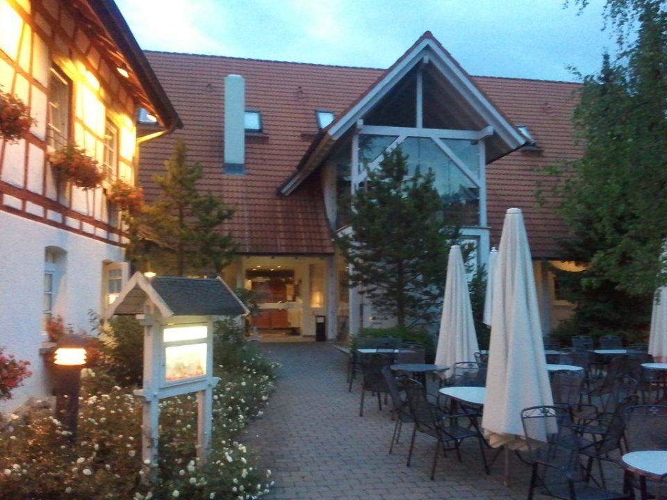 "Biergarten Alte Mühle" Landhotel Alte Mühle (Ostrach) • HolidayCheck ...