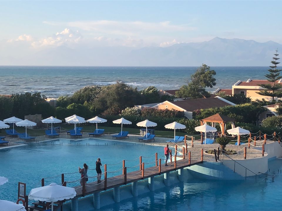 "Pool" Hotel Roda Beach (Roda) • HolidayCheck (Korfu | Griechenland)