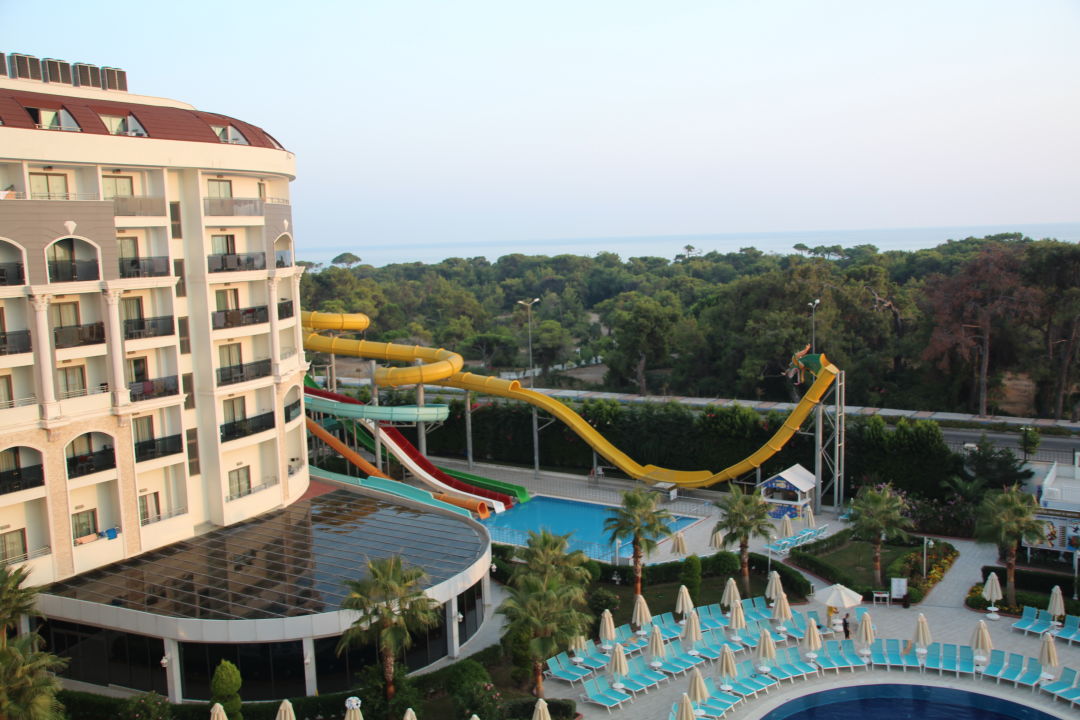 "Ausblick" Diamond Premium Hotel & Spa (Side - Titreyengöl ...