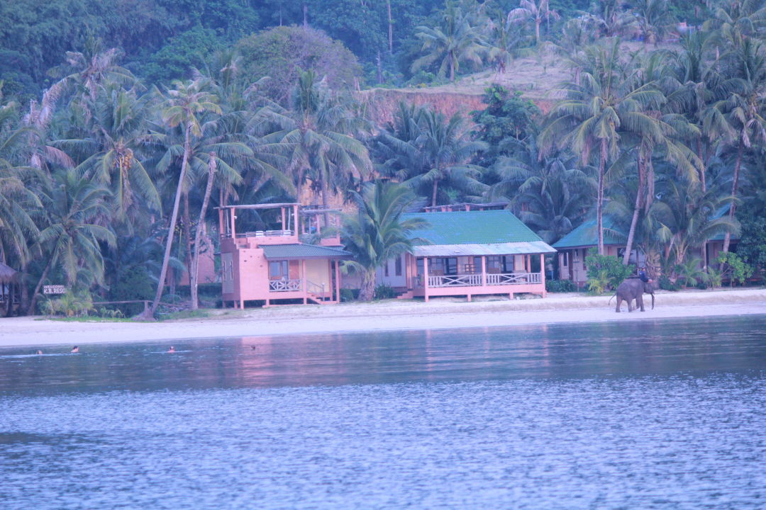 "Front View" Kai Bae Beach Resort (Kai Bae) • HolidayCheck (Koh Chang ...