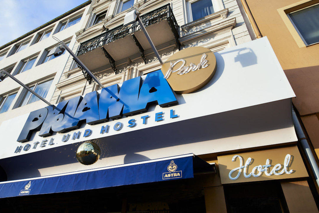 "FASSADE" Pyjama Park Reeperbahn Hotel (Hamburg) • HolidayCheck ...
