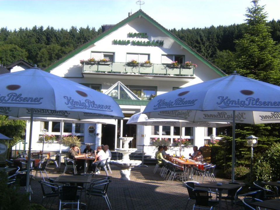 "Aussenansicht Hotel" Landhotel Kallbach (Simonskall) • HolidayCheck ...