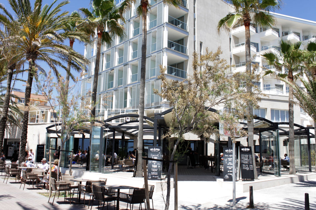 "View of the hotel from the beach" Hotel Pure Salt Garonda - Adults ...