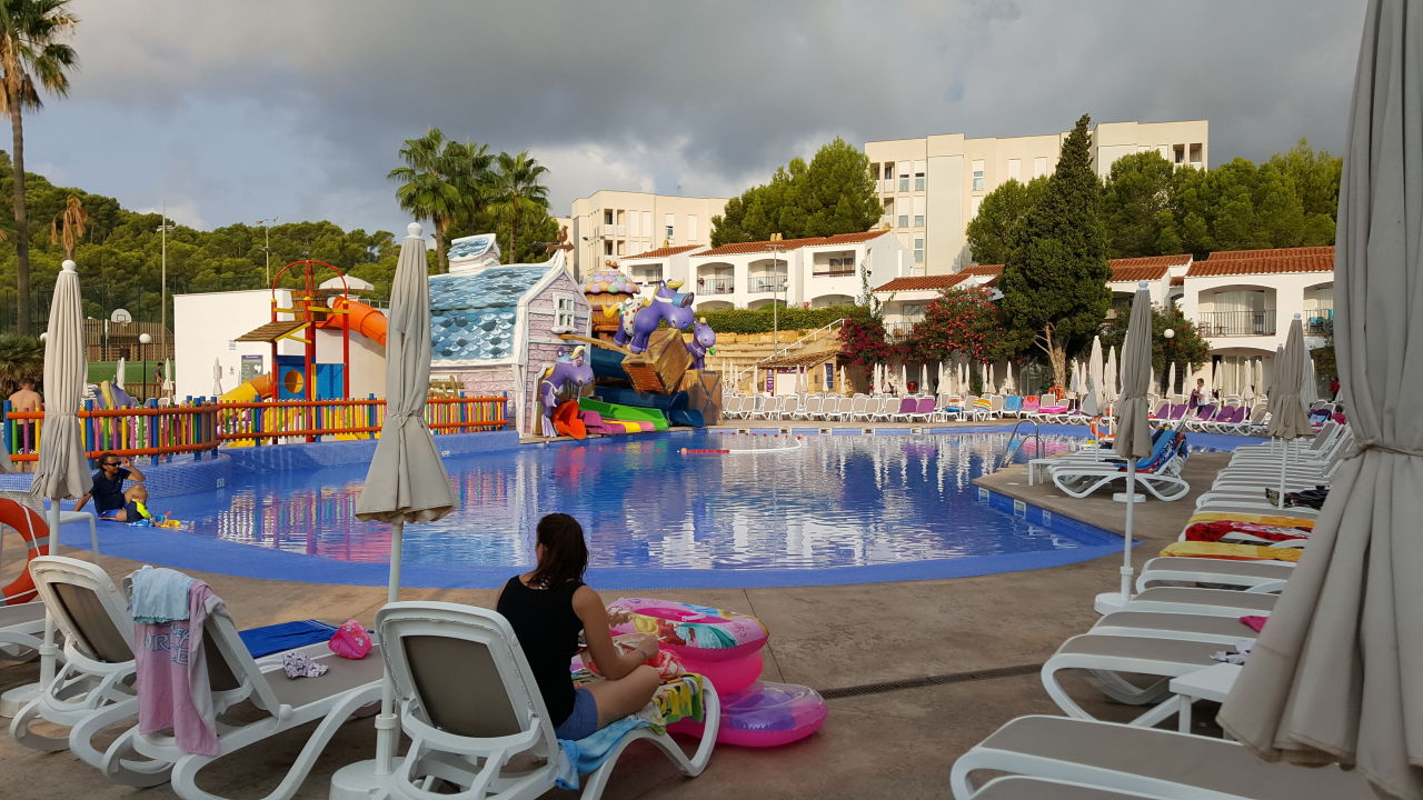 "Pool" FERGUS Club Europa (Peguera) • HolidayCheck (Mallorca | Spanien)