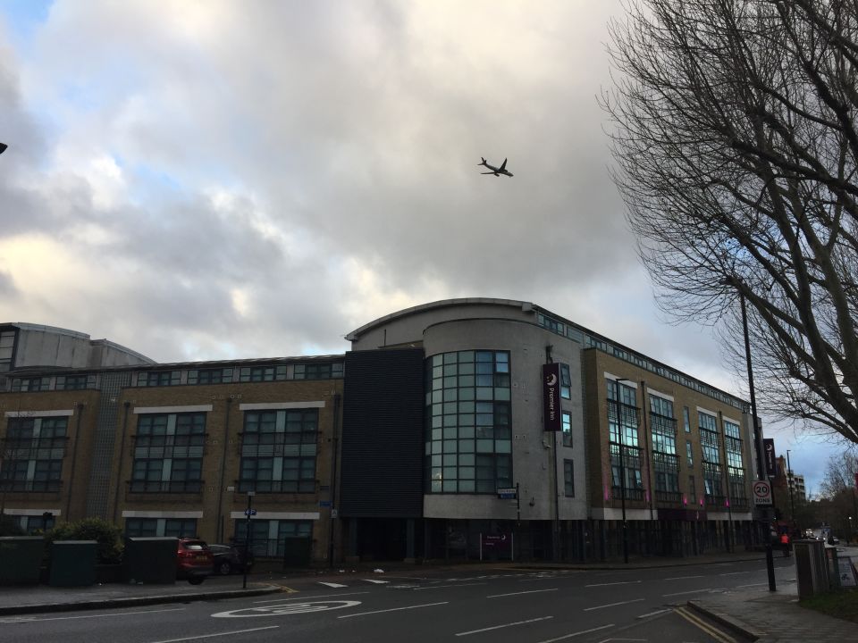 "Außenansicht" Hotel Premier Inn London Kew (Brentford) • HolidayCheck ...