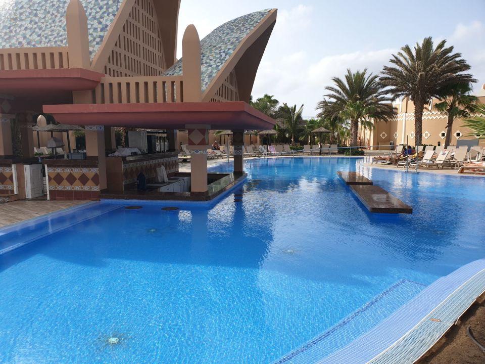 "Pool" Hotel Riu Funana (Santa Maria) • HolidayCheck (Sal ...