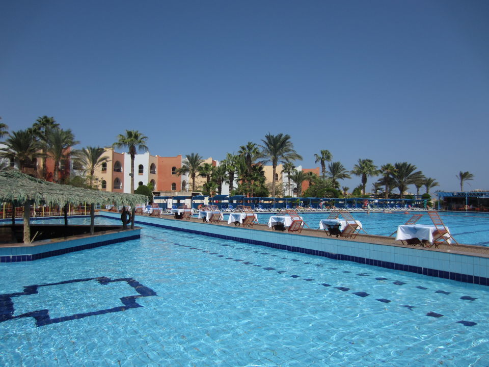 "Pool" Arabia Azur Resort (Hurghada) • HolidayCheck (Hurghada/Safaga ...