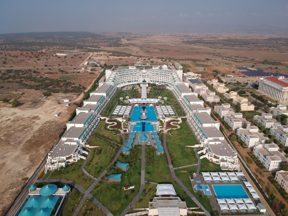 "Außenansicht" Limak Cyprus Deluxe Hotel (Bafra) • HolidayCheck ...
