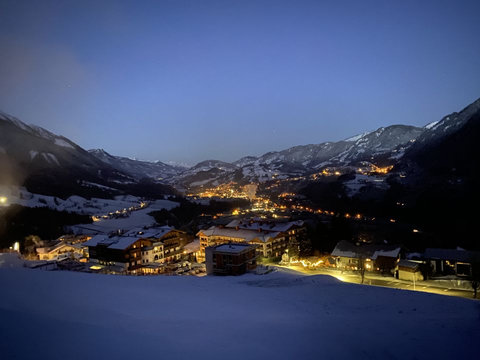 "Außenansicht" Aktivhotel Alpendorf (St. Johann im Pongau ...